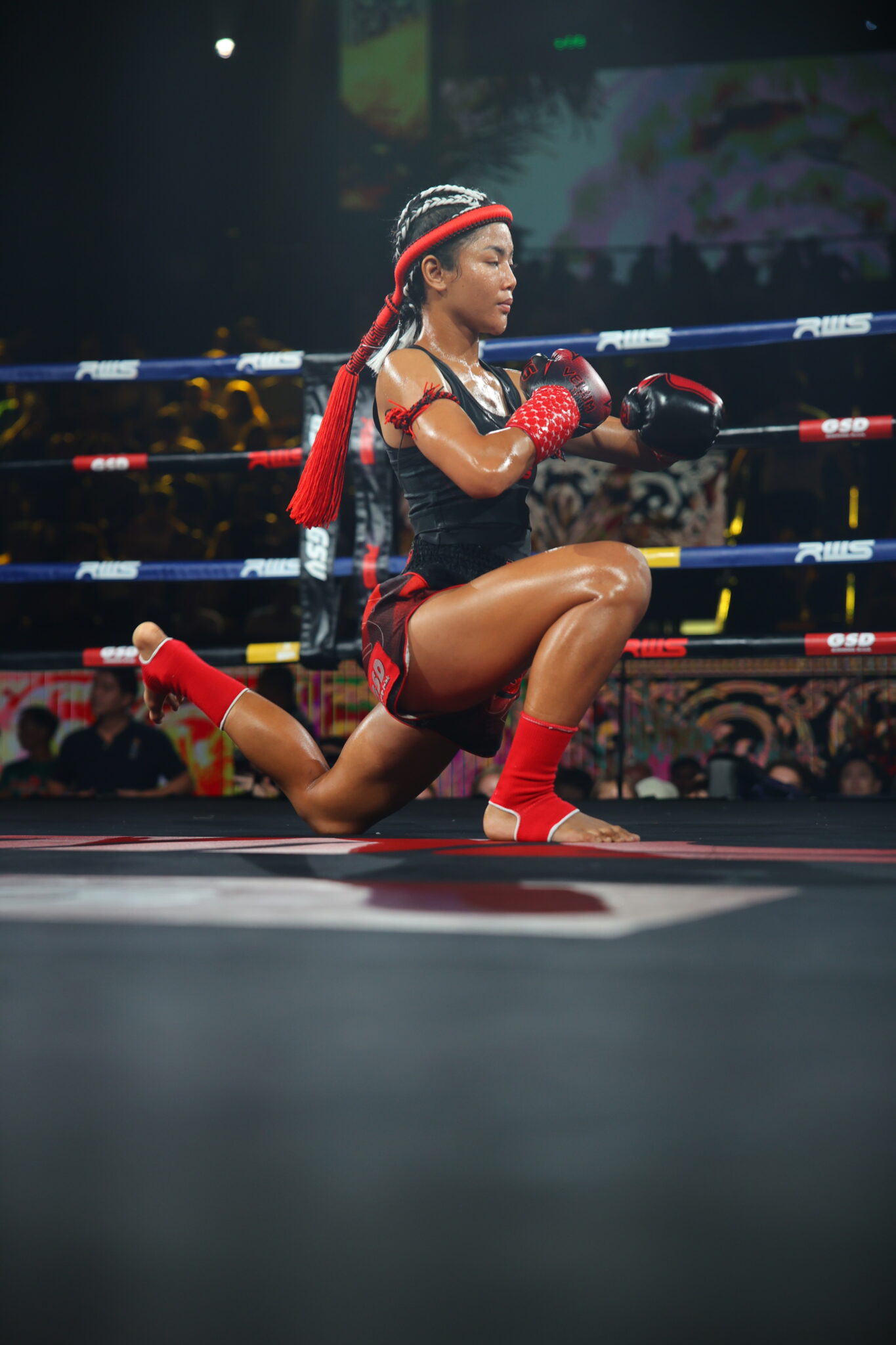 Duangdawnoi vs. Regan Gowing: Odds Breakdown for ONE Friday Fights 137 ...